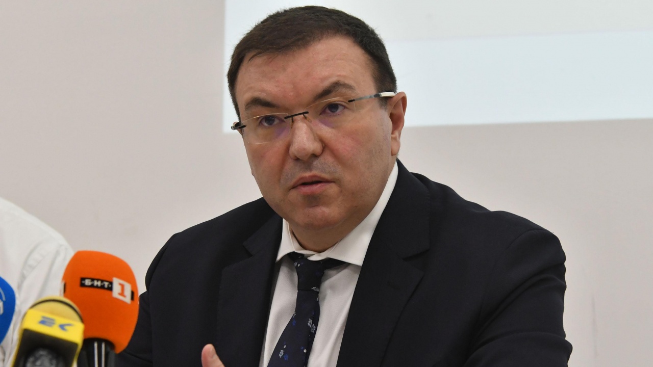 Здравният министър с извънредна заповед за ваксините Лекарства