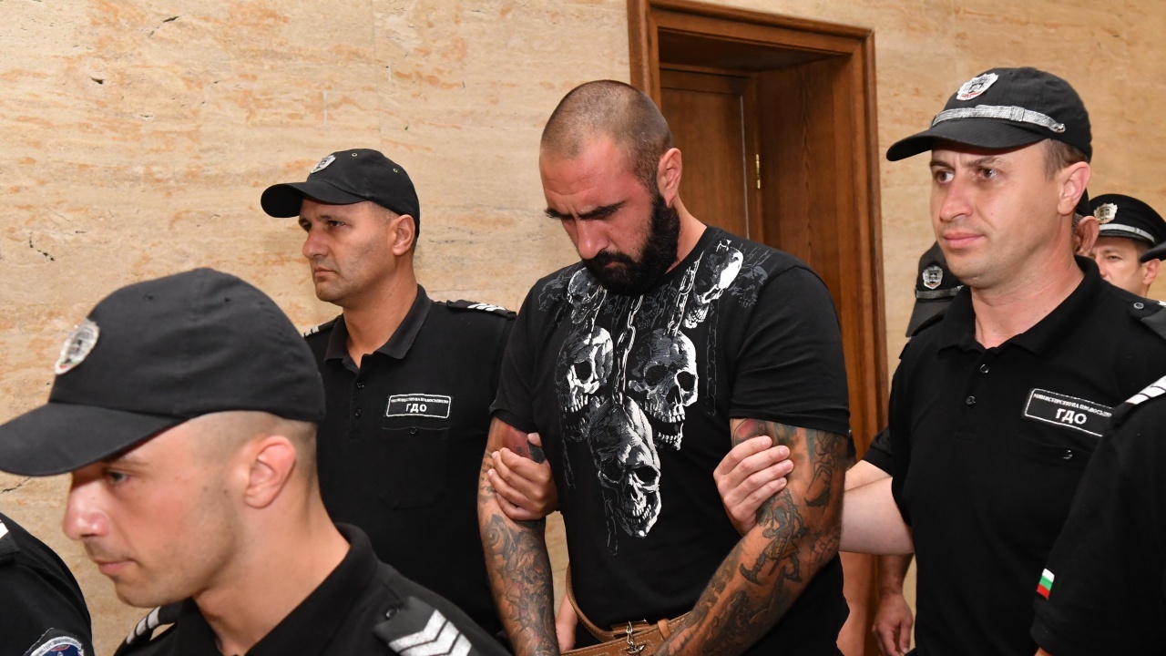 Обвиненият за двойното убийство в Лозен се изправя пред съда Съд и