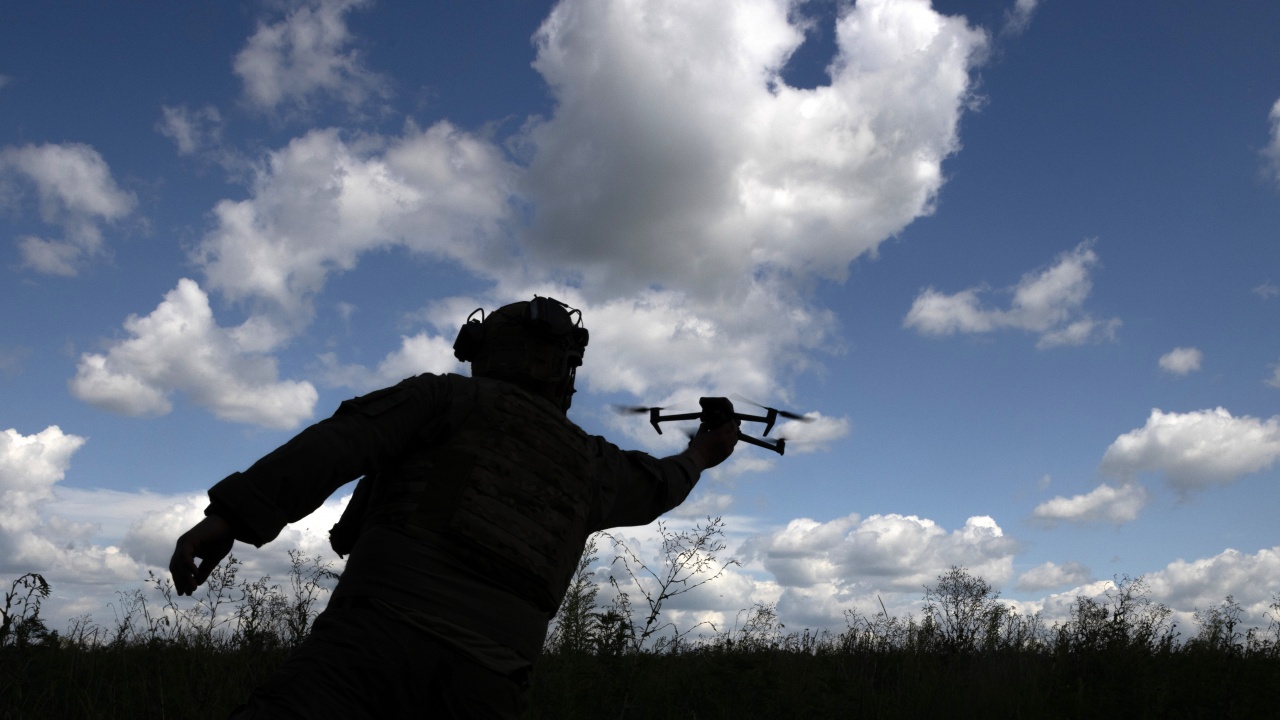 Киев: 18 дрона удариха военен лагер в Курска област - Русия - Новини Бг